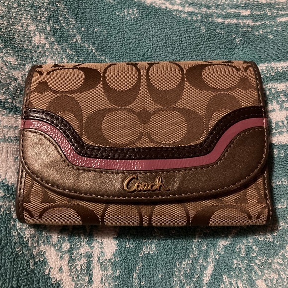 Coach | Bags | Coach Logowalleteuc | Poshmark